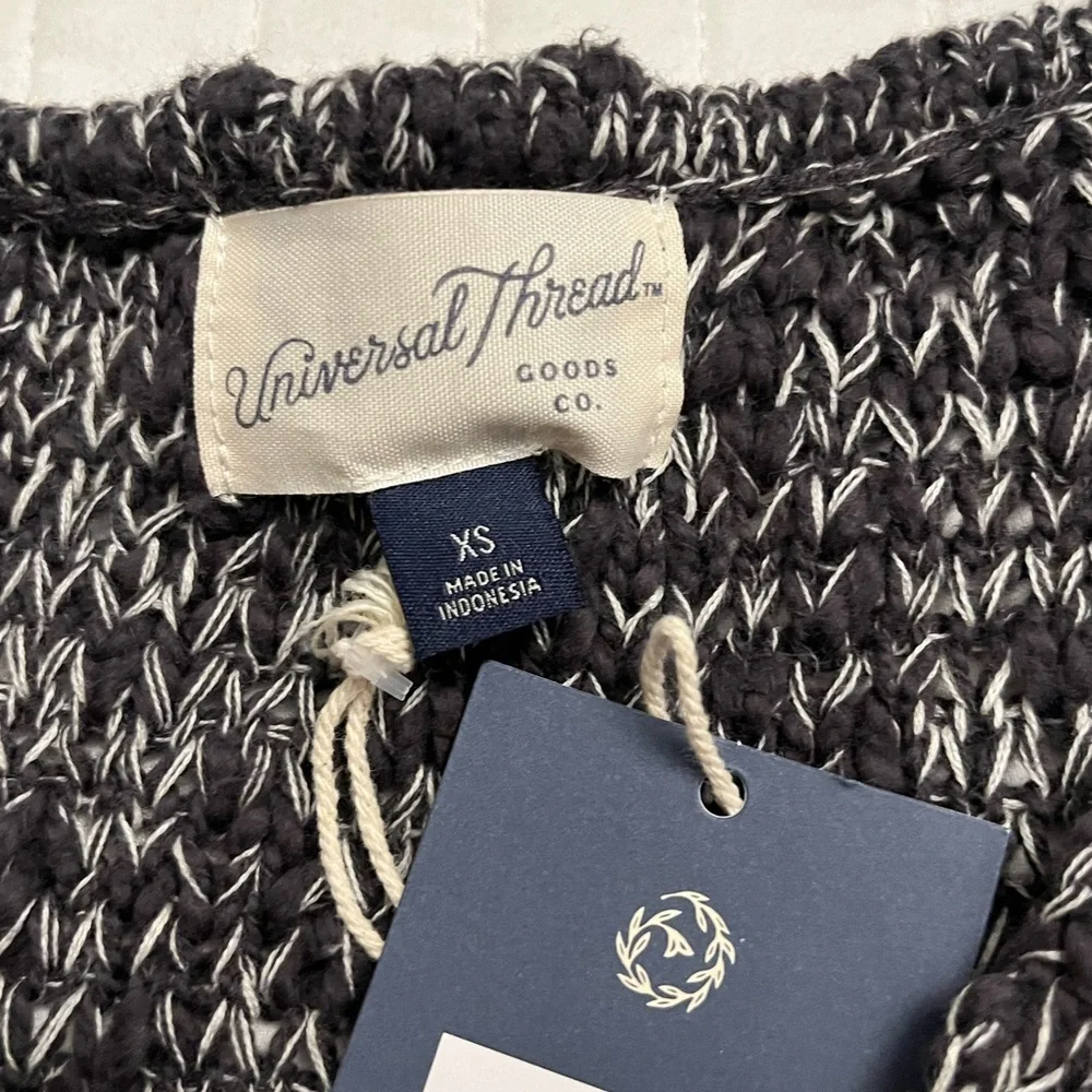 Universal Thread | Sweaters | Universal Thread Grey Exposed Seam ...